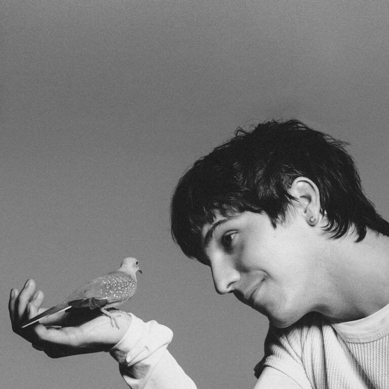 ROLE MODEL - Trianon